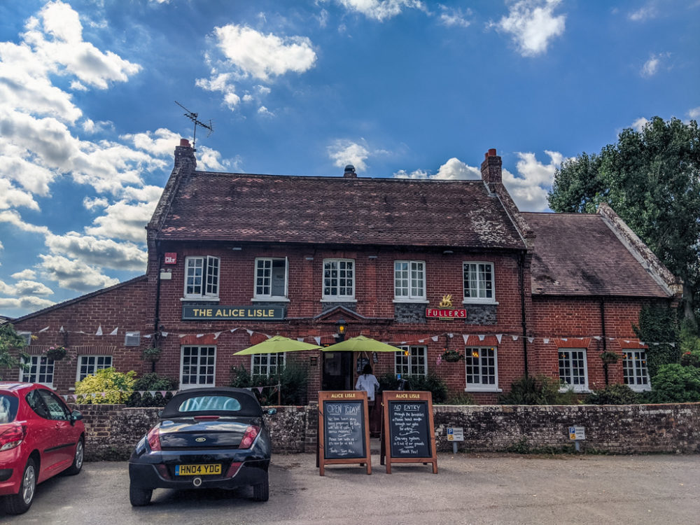 18 BEST New Forest Pubs for 2025 (with Photos!) | Day Out in England