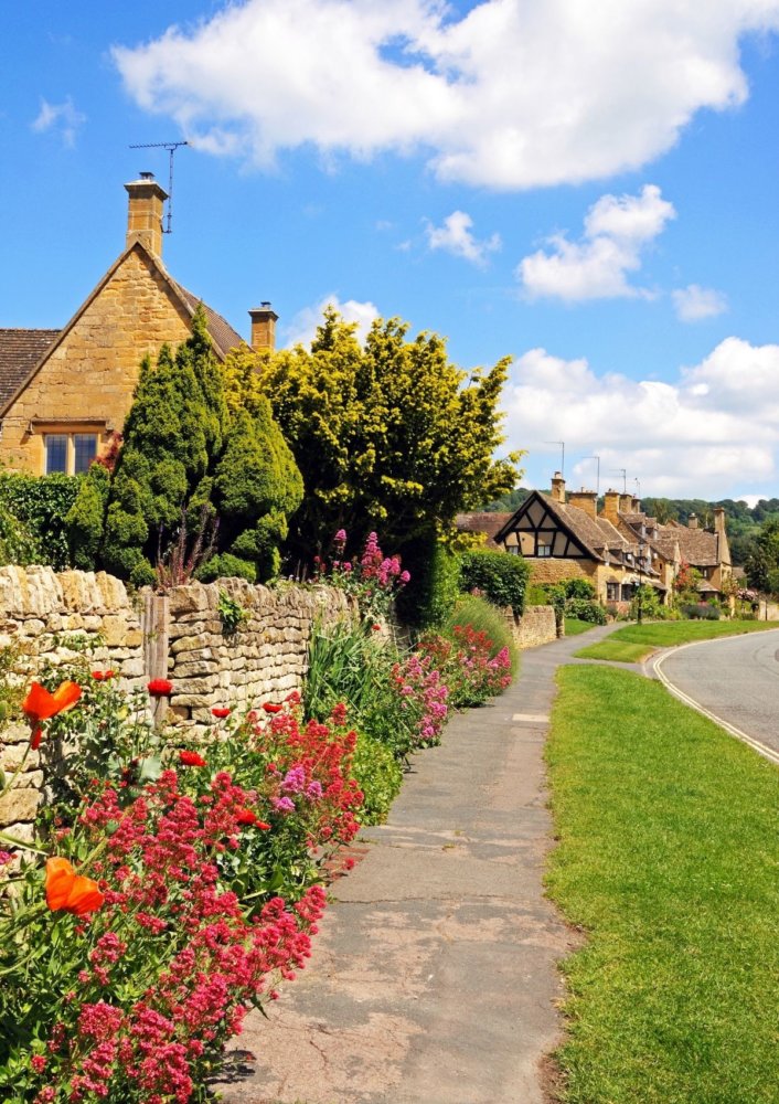 15 Prettiest Villages in England You Need to See | Day Out in England