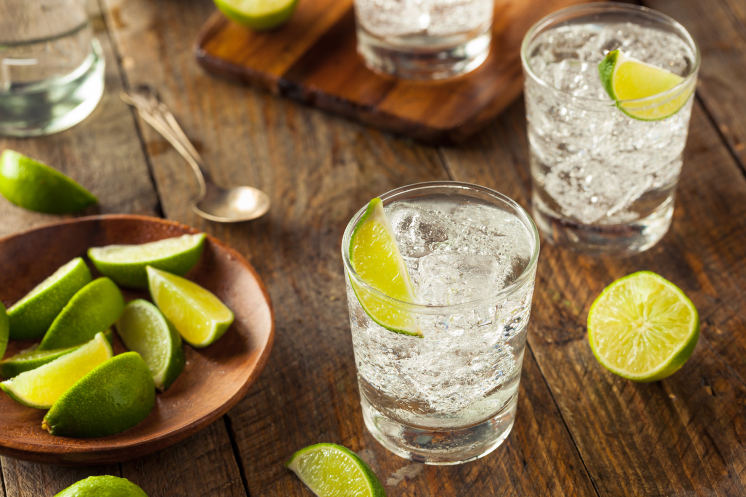 17 Most Popular Drinks in England (Alcoholic, Soft & Hot) | Day Out in ...