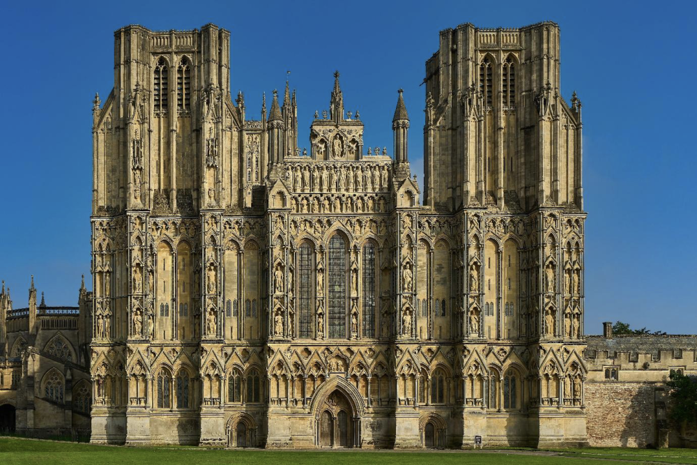 10 Incredibly Beautiful Churches in England | Day Out in England