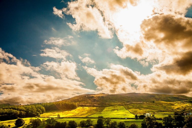 BIG Yorkshire Quiz – 50 Questions & Answers | Day Out in England