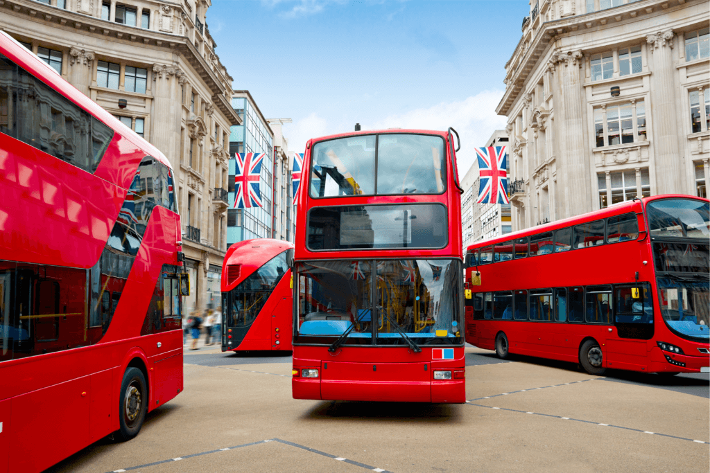 A Simple Guide to Using Buses in England | Day Out in England