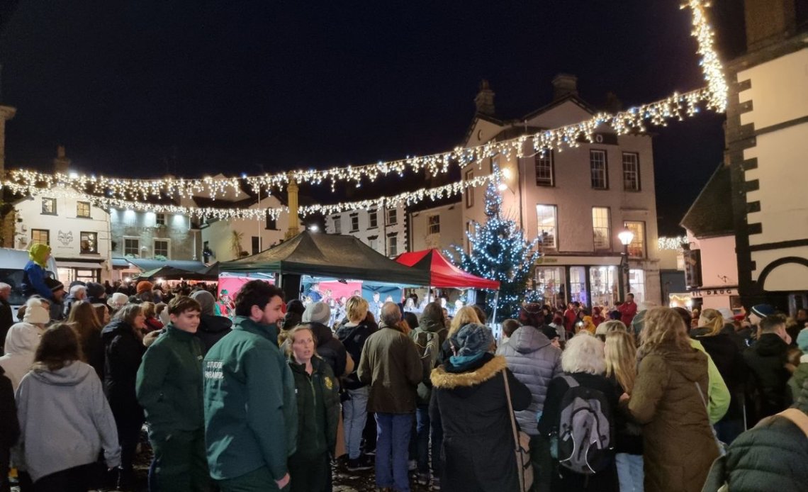 11 Best Days Out for Christmas in the Lake District | Day Out in England