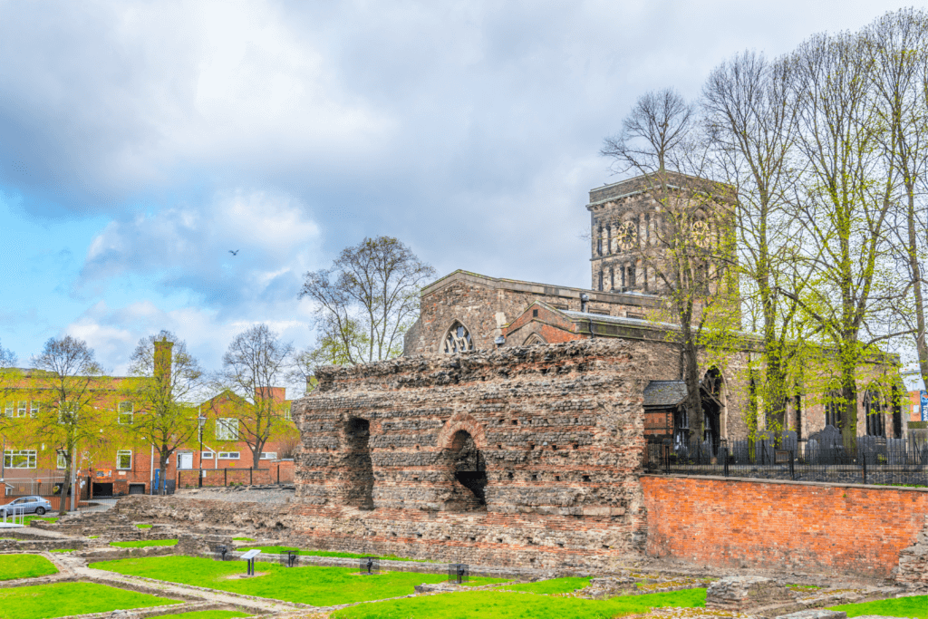 10 Best Day Trips from Leicester (All Within 1 Hour) | Day Out in England