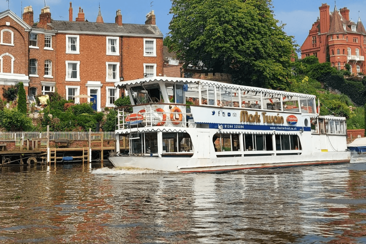 Day in Chester: What to Do, See, Eat & Drink | Day Out in England
