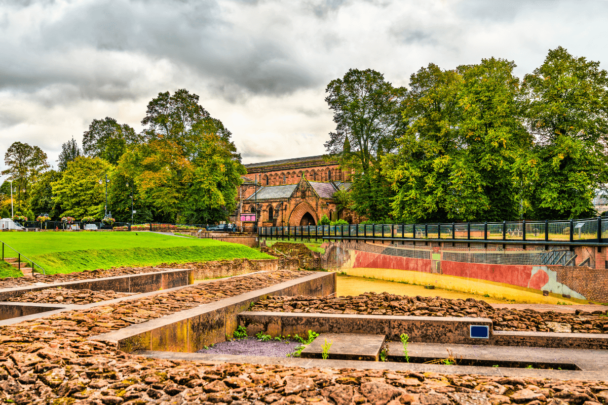 Day in Chester: What to Do, See, Eat & Drink | Day Out in England